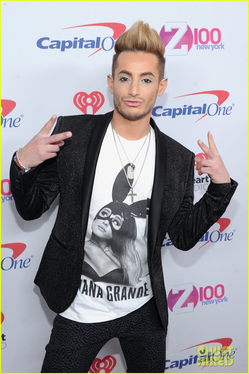 Hugh Jackman Is a 'Cool Dad' Thanks to Ariana Grande!: Photo 3825073 ...