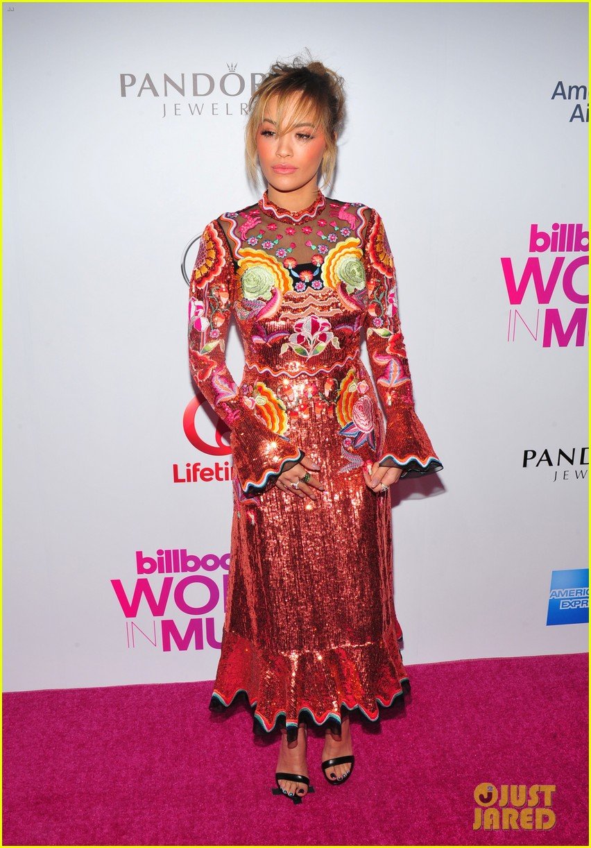 Madonna Dedicates Her Billboard Woman of the Year Award to Her Critics ...