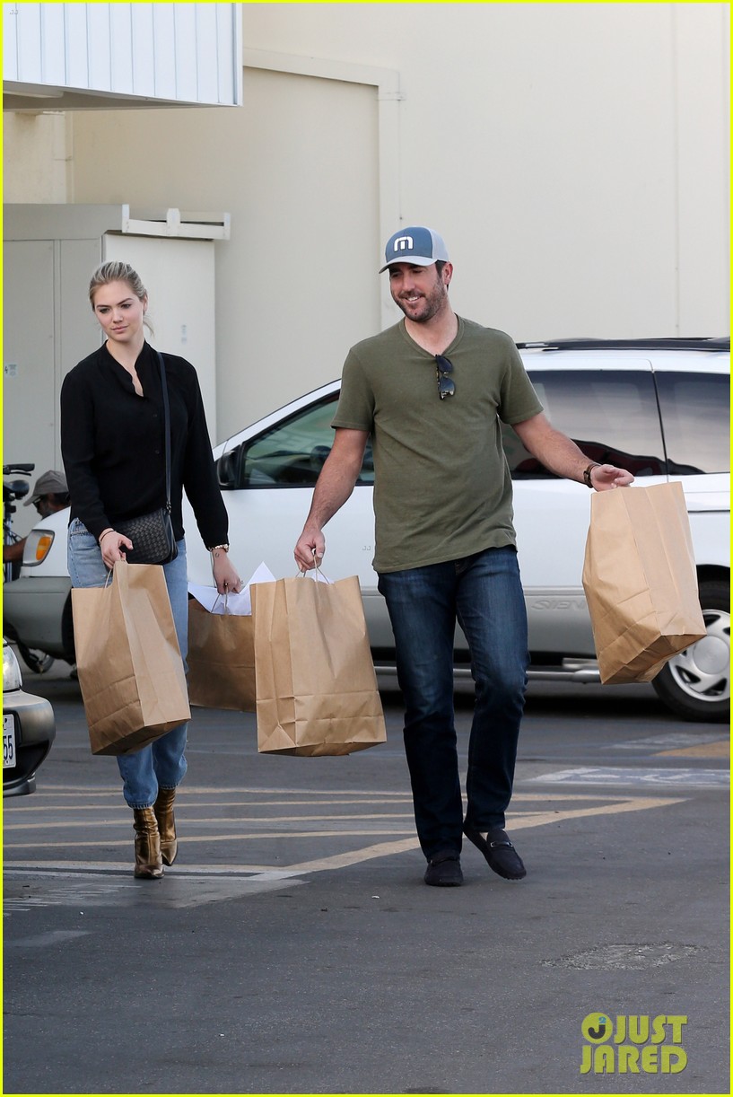 Kate Upton & Fiance Justin Verlander Buy Amazing Beverly Hills Home ...