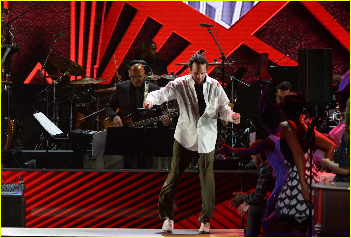 ABC's 'Taking the Stage Special - Full Performers & Celeb Guest List ...