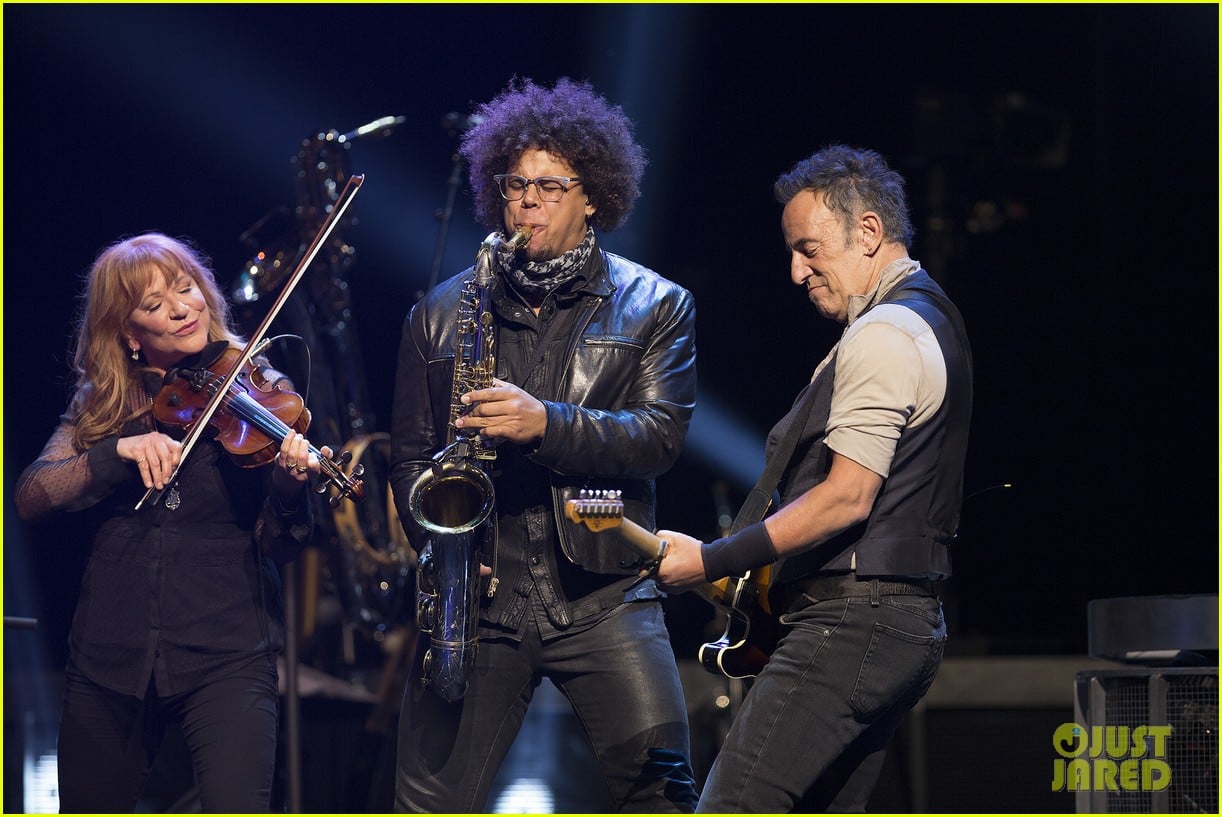 VIDEO: Bruce Springsteen Sends Love to Women's March Participants ...