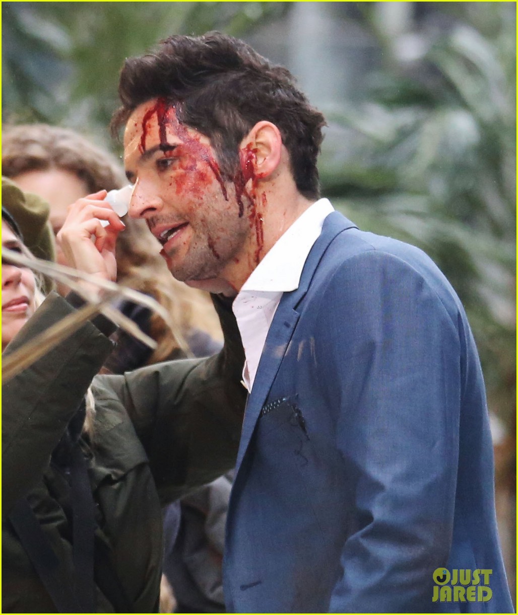 Tom Ellis Is Covered in Blood for 'Lucifer' Fight Scene: Photo 3847408 ...