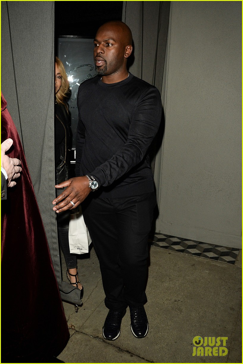 VIDEO: Kris Jenner Gives Fans Behind-the-Scenes Look at Golden Globes ...