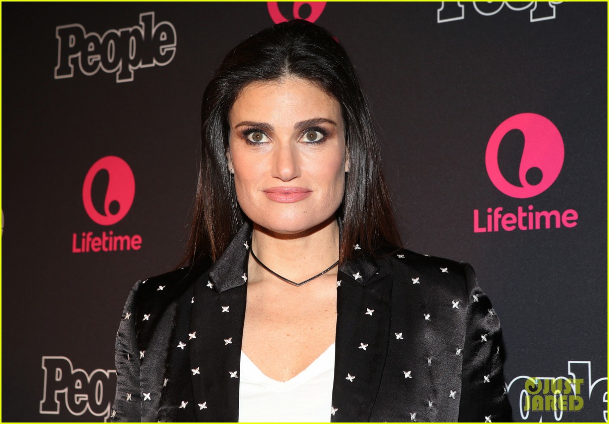 VIDEO: Idina Menzel's Son Walker Uses Her 'Frozen' Status To Up His ...