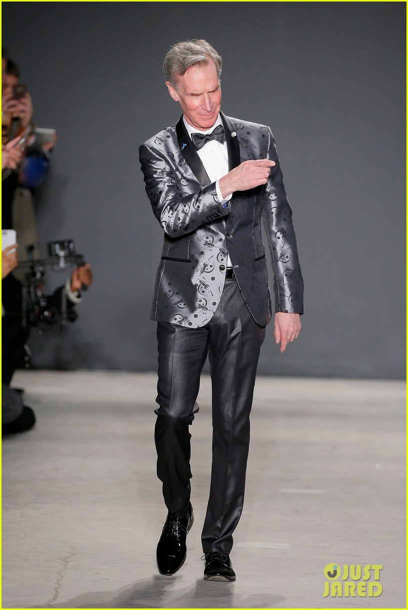 Bill Nye the Science Guy Walked the Runway Twice During Fashion Week ...
