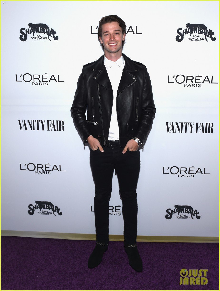 Dove Cameron, Maddie Ziegler, & Ariel Winter Glam Up for Vanity Fair's ...