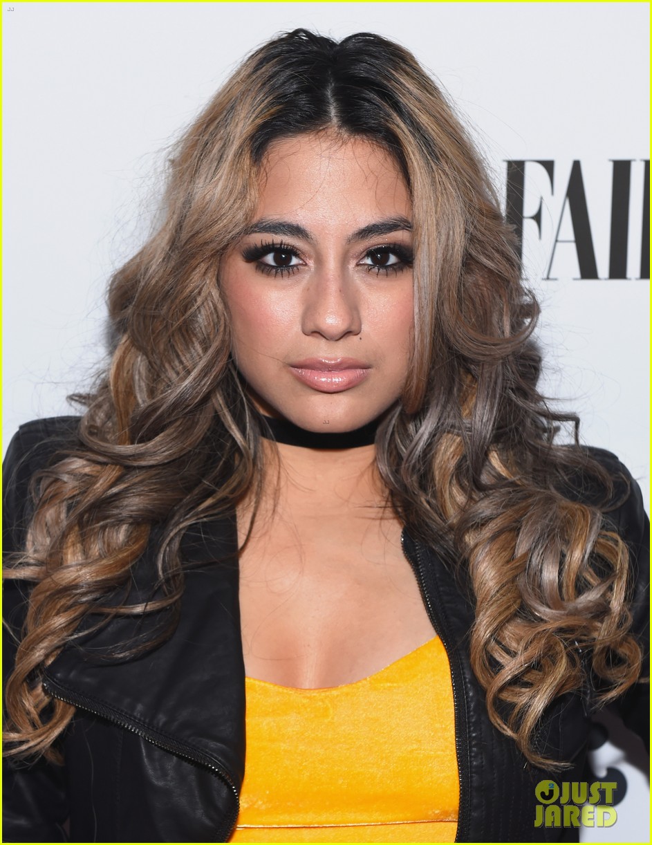 Dove Cameron, Maddie Ziegler, & Ariel Winter Glam Up for Vanity Fair's ...