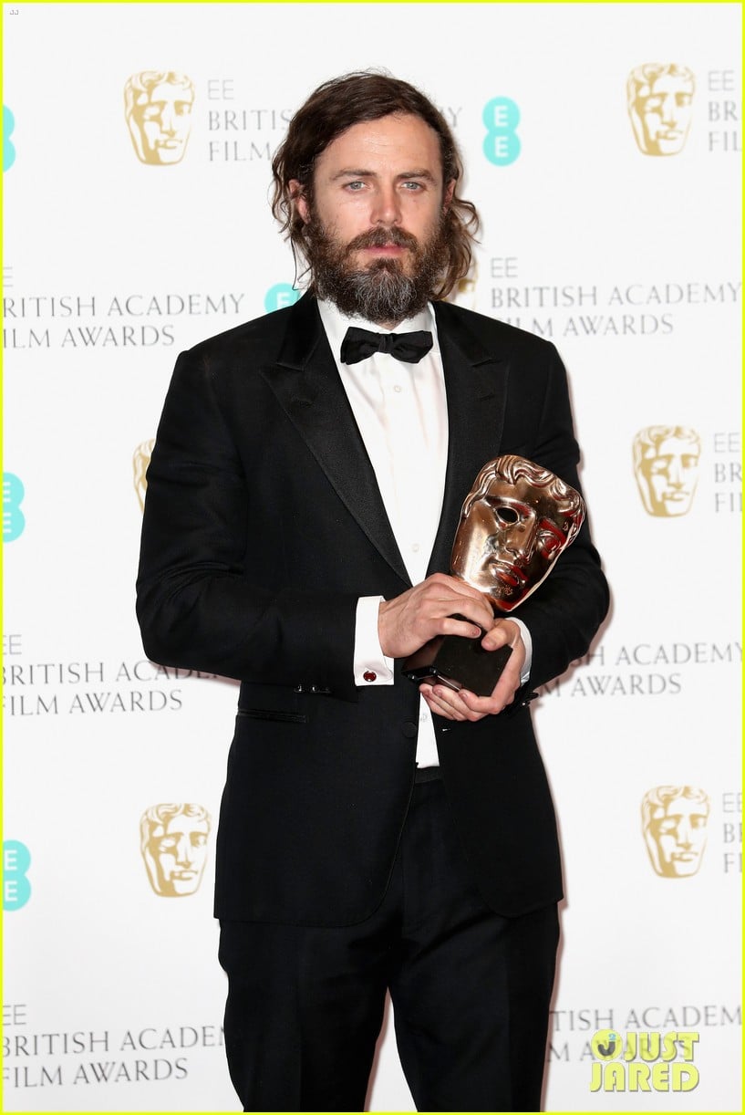 Casey Affleck Takes Home Best Actor at BAFTAs 2017!: Photo 3858054 ...
