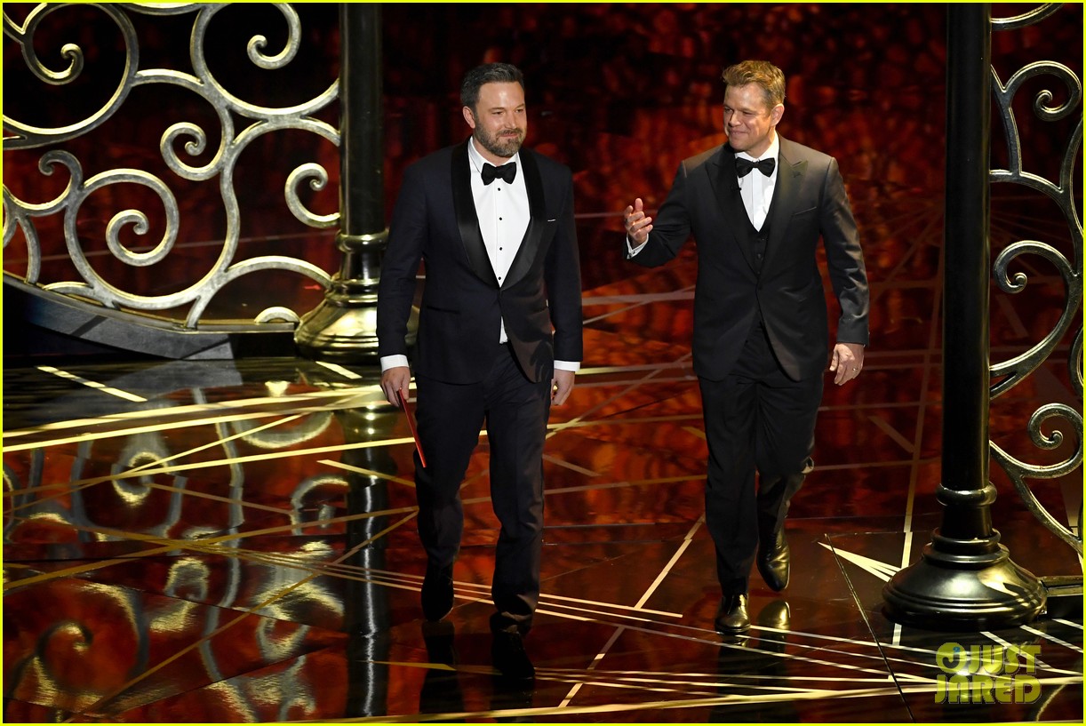 Ben Affleck & ‘Guest’ Matt Damon Present at Oscars 2017, Matt Gets Played Off by Jimmy Kimmel ...