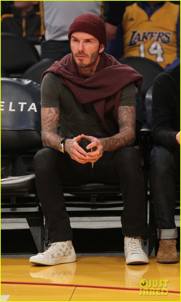 David Beckham is Smokin' Hot Sitting Courtside at Lakers Game: Photo ...