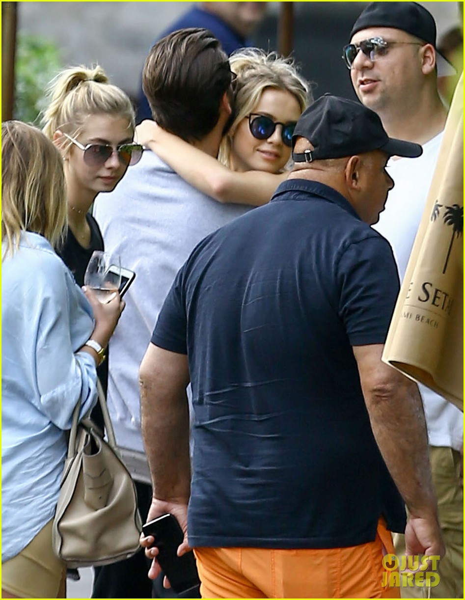 Scott Disick Continues Partying in Miami As Kourtney Kardashian Gets ...