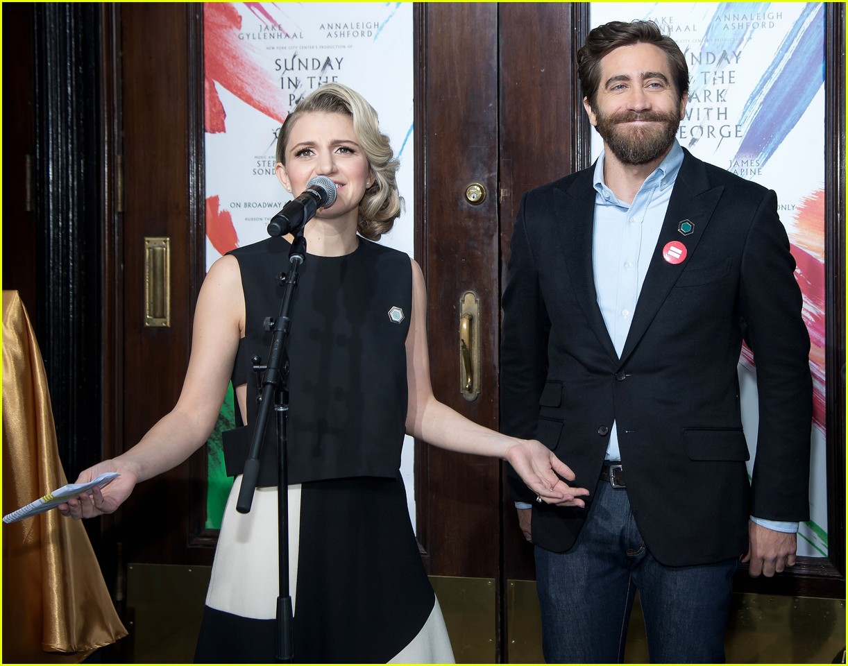 Jake Gyllenhaal Begins Sunday In The Park With George Press Photo