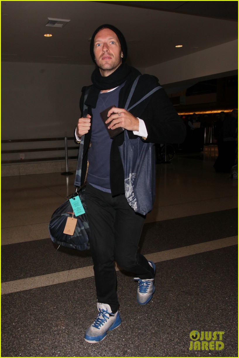 Chris Martin Pays Tribute to George Michael at Charity Event (Video ...