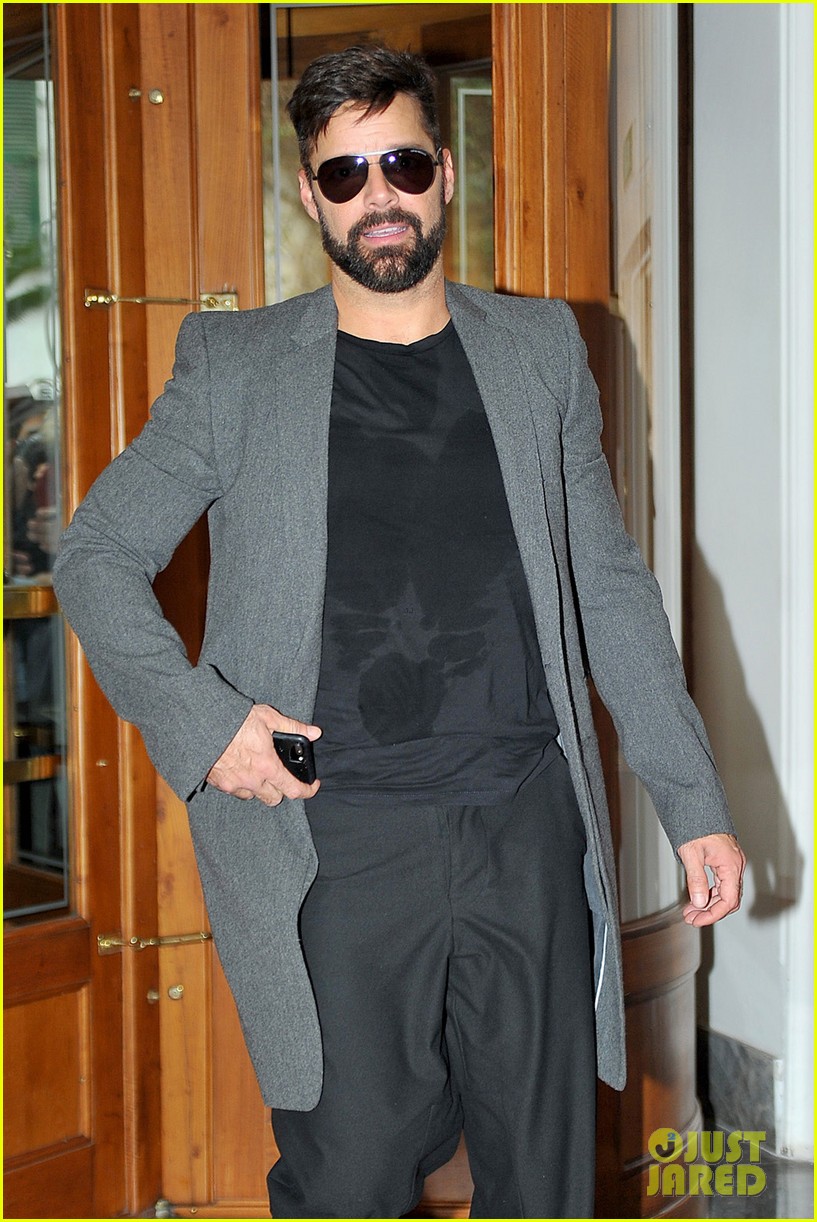 Ricky Martin is Hard at Work on His Upcoming Vegas Residency: Photo ...