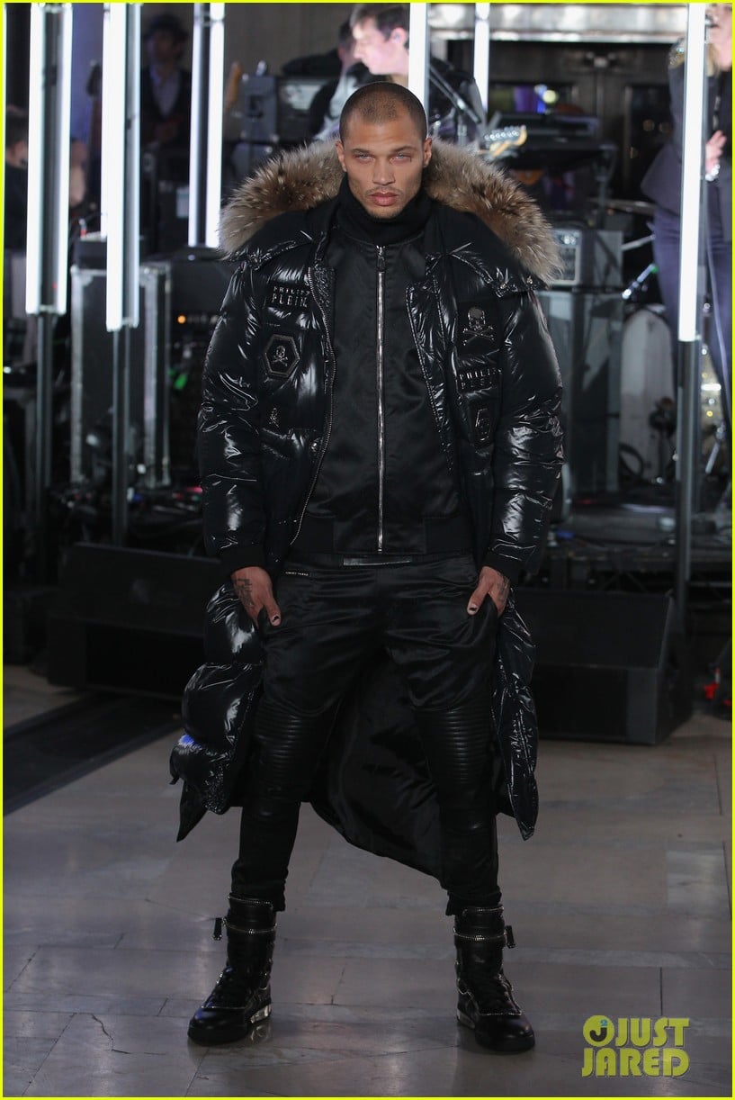 'Hot Mugshot Guy' Jeremy Meeks Makes NYFW Debut!: Photo 3859798 ...