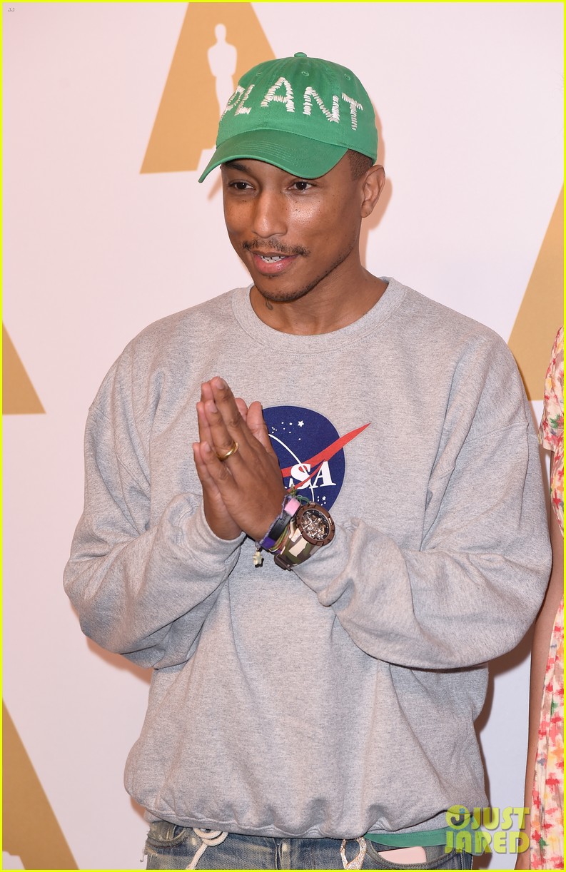 Justin Timberlake & Pharrell Williams Celebrate at Oscars Luncheon 2017 ...