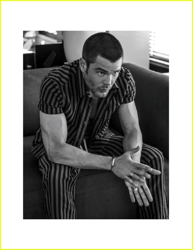 Charlie Weber Does Sexy Shirtless Shoot for 'Schön'!: Photo 3851213 ...