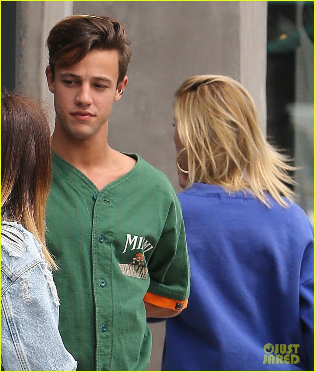 Hailey Baldwin Lunches with Cameron Dallas Amid Dating Rumors: Photo ...