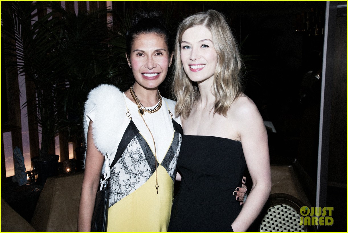 Rosamund Pike Celebrates Her 'The Girlfriends Issue' Cover!: Photo ...