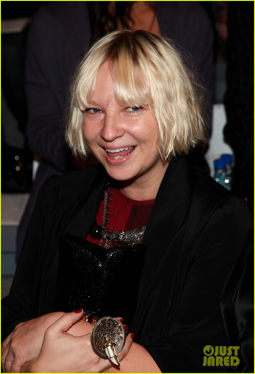 Sia Has Shown Her Face Many, Many Times Without a Wig: Photo 3877789 ...