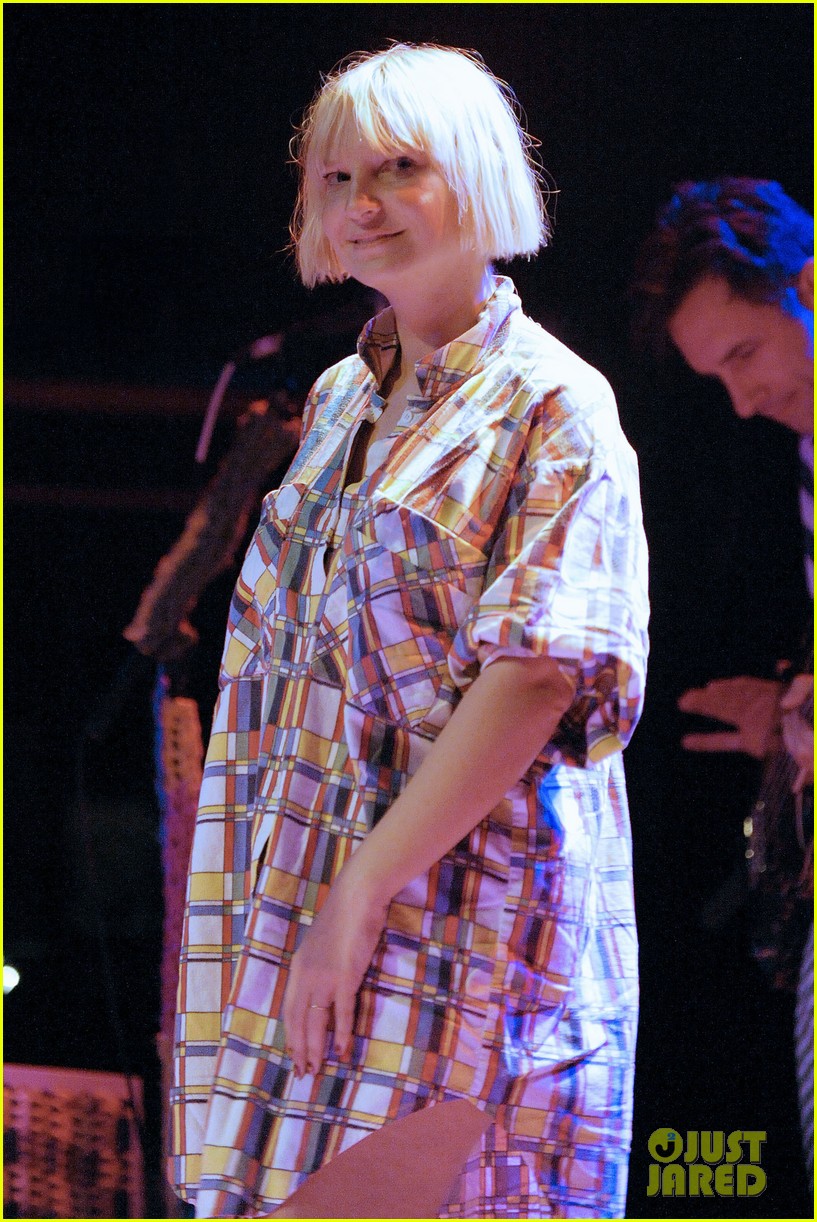 Sia Has Shown Her Face Many, Many Times Without a Wig: Photo 3877809 ...