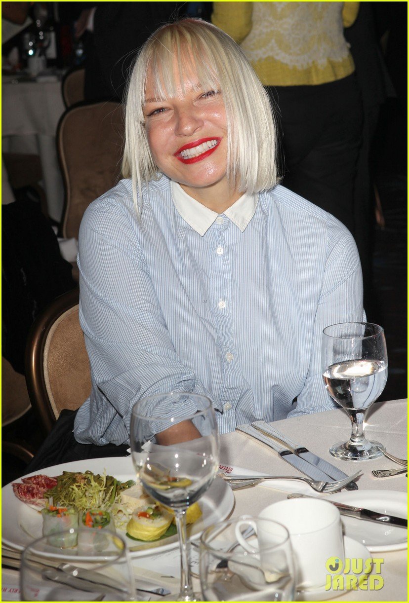 Sia Has Shown Her Face Many, Many Times Without a Wig: Photo 3877812 ...