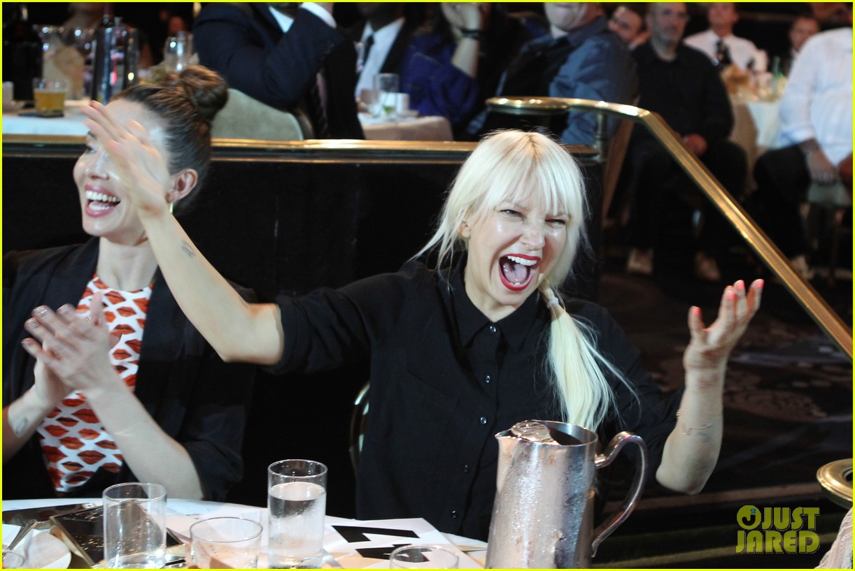 Sia Has Shown Her Face Many, Many Times Without a Wig: Photo 3877819 ...