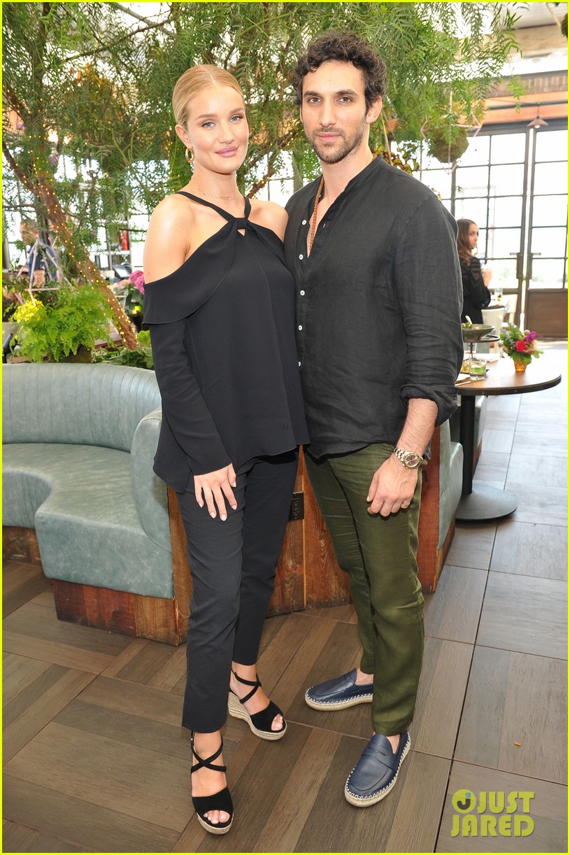 Pregnant Rosie Huntington-Whiteley Helps Rachel Zoe Celebrate Her ...