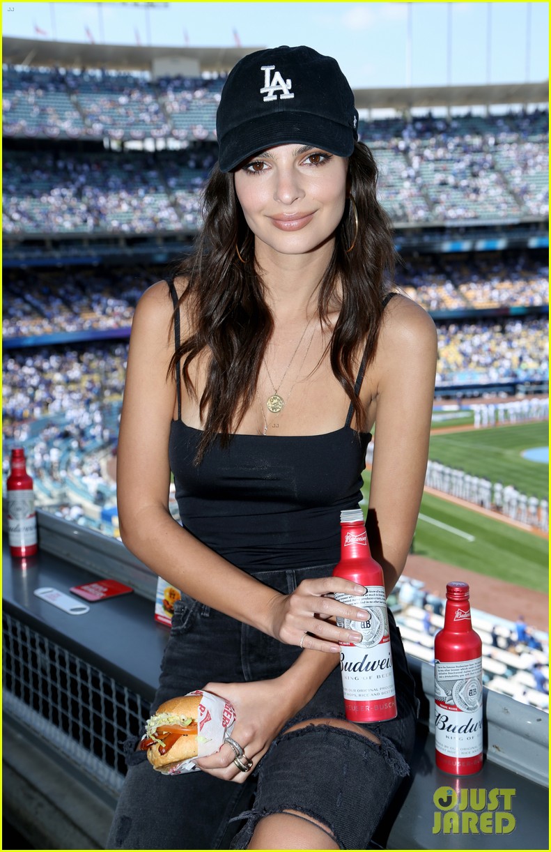David Beckham & Emily Ratajkowski Head to the Ball Game For Dodgers ...