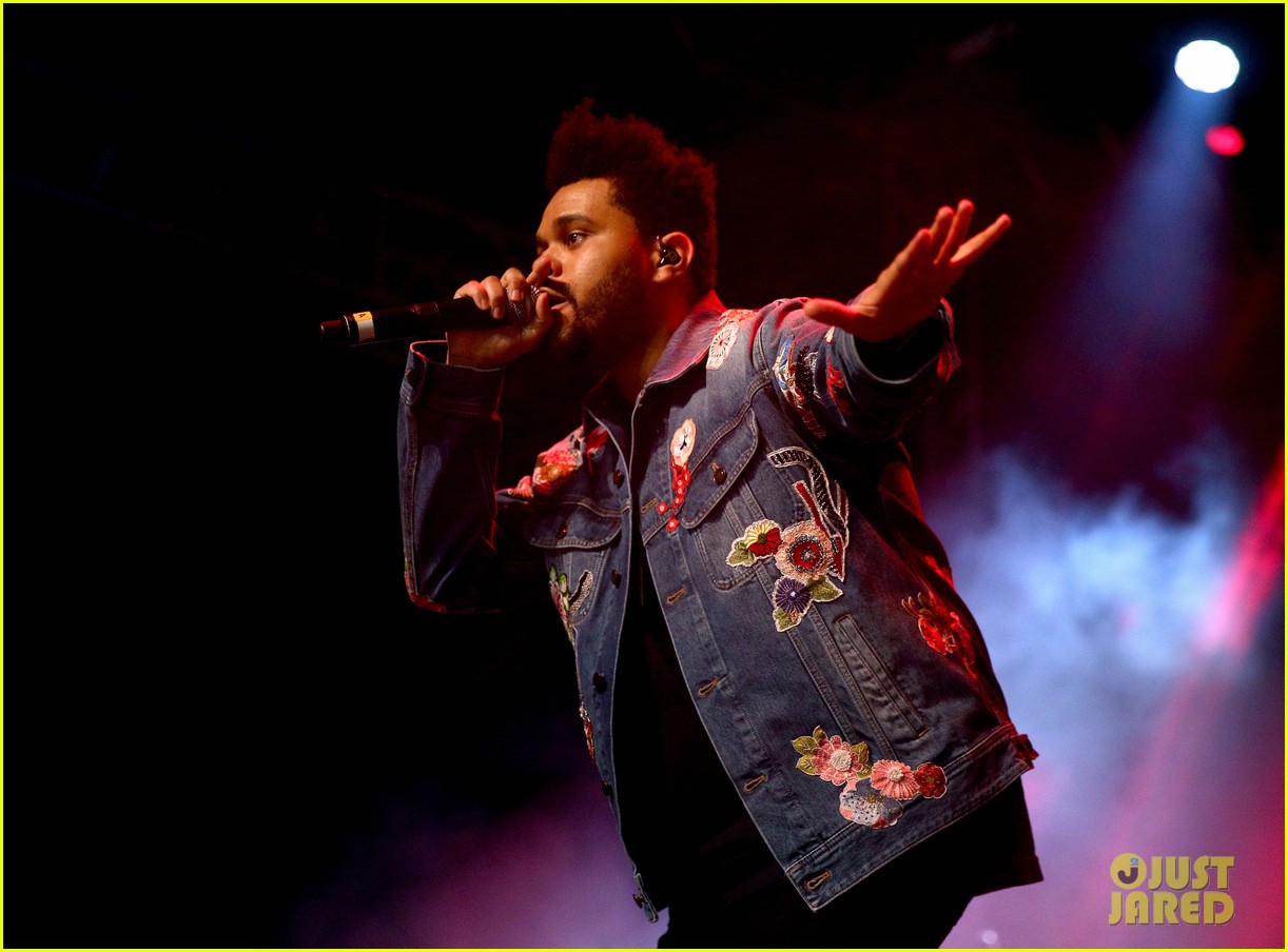Drake & The Weeknd Make Surprise Appearances on Stage at Coachella ...