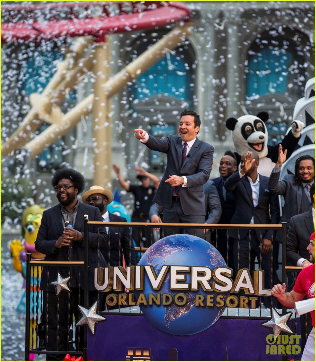 Jimmy Fallon Brings His Wife & Kids to Ride Opening at Universal ...