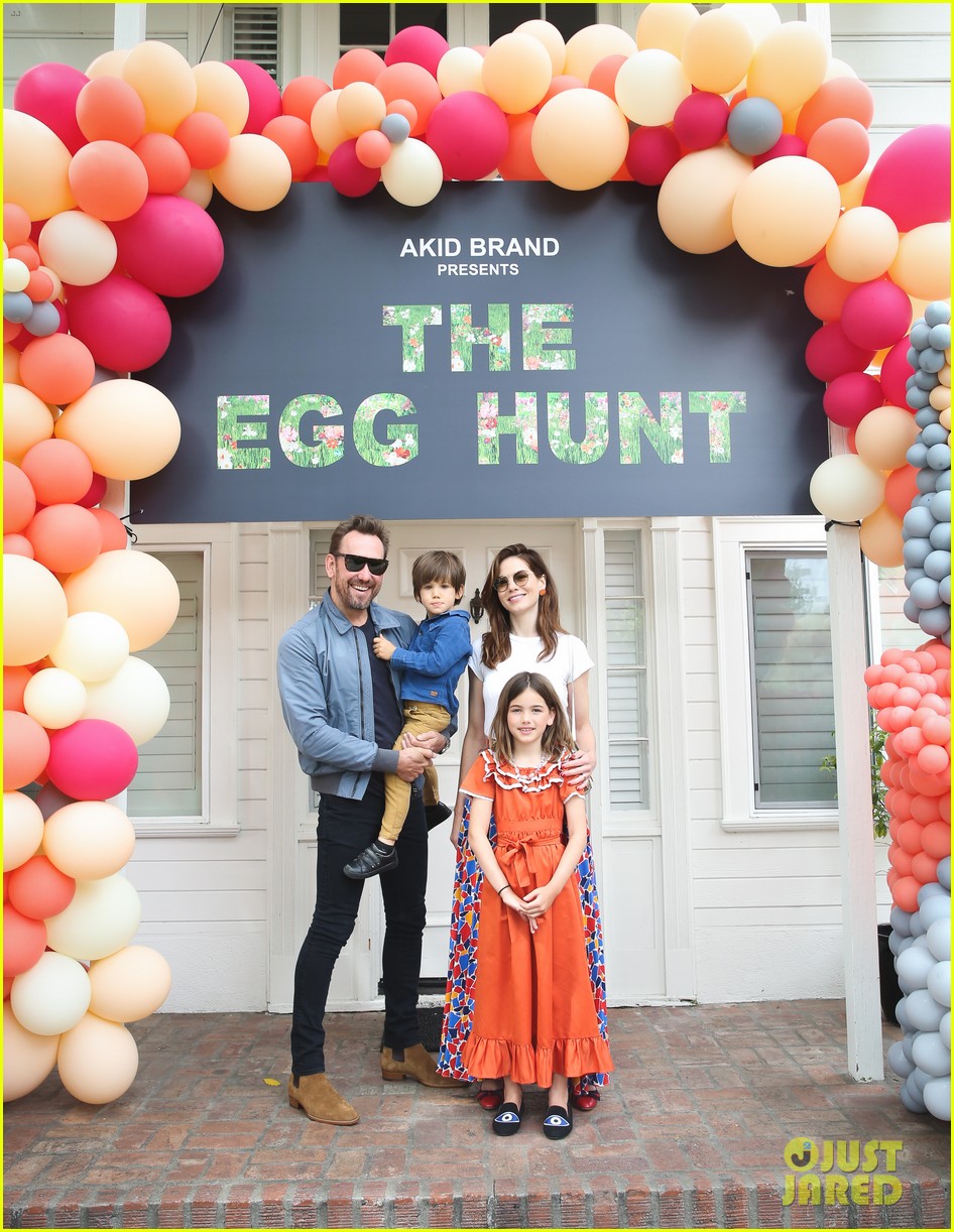 Jaime King & Michelle Monaghan Go Easter Egg Hunting with Their ...