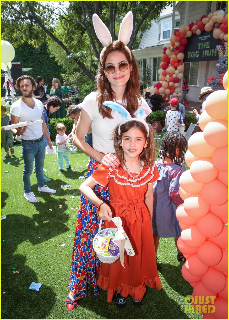 Jaime King & Michelle Monaghan Go Easter Egg Hunting with Their ...