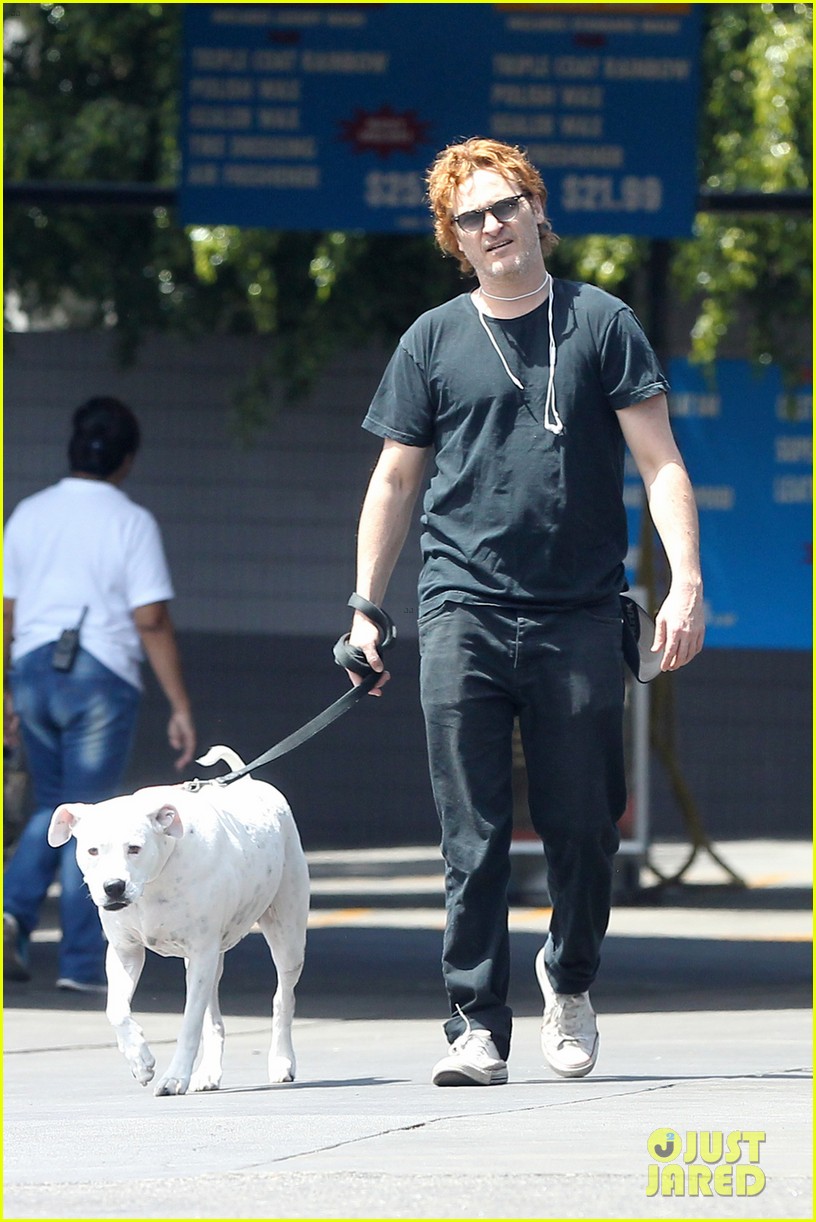 Joaquin Phoenix Shows Off His New Red Hair!: Photo 3885754 | Joaquin ...
