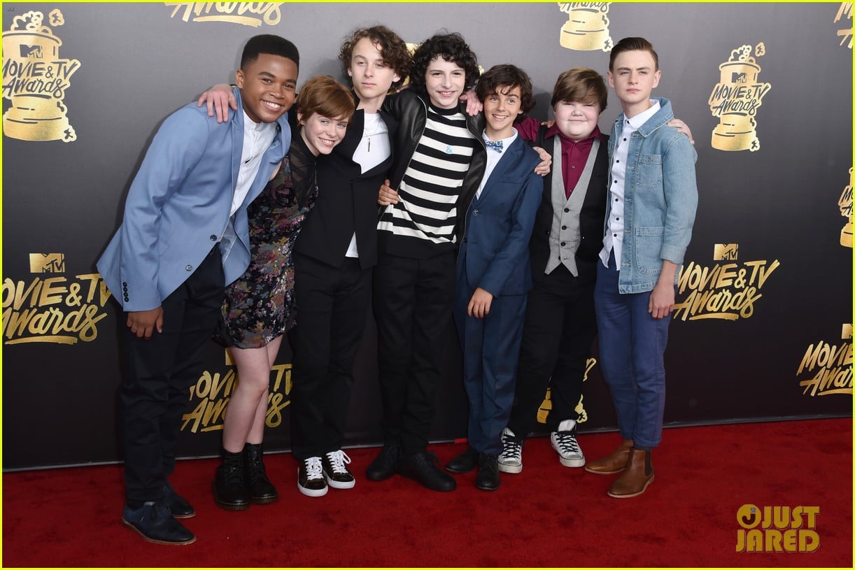 'It' Movie Cast Debuts Scary New Trailer at MTV Awards! (Video): Photo ...