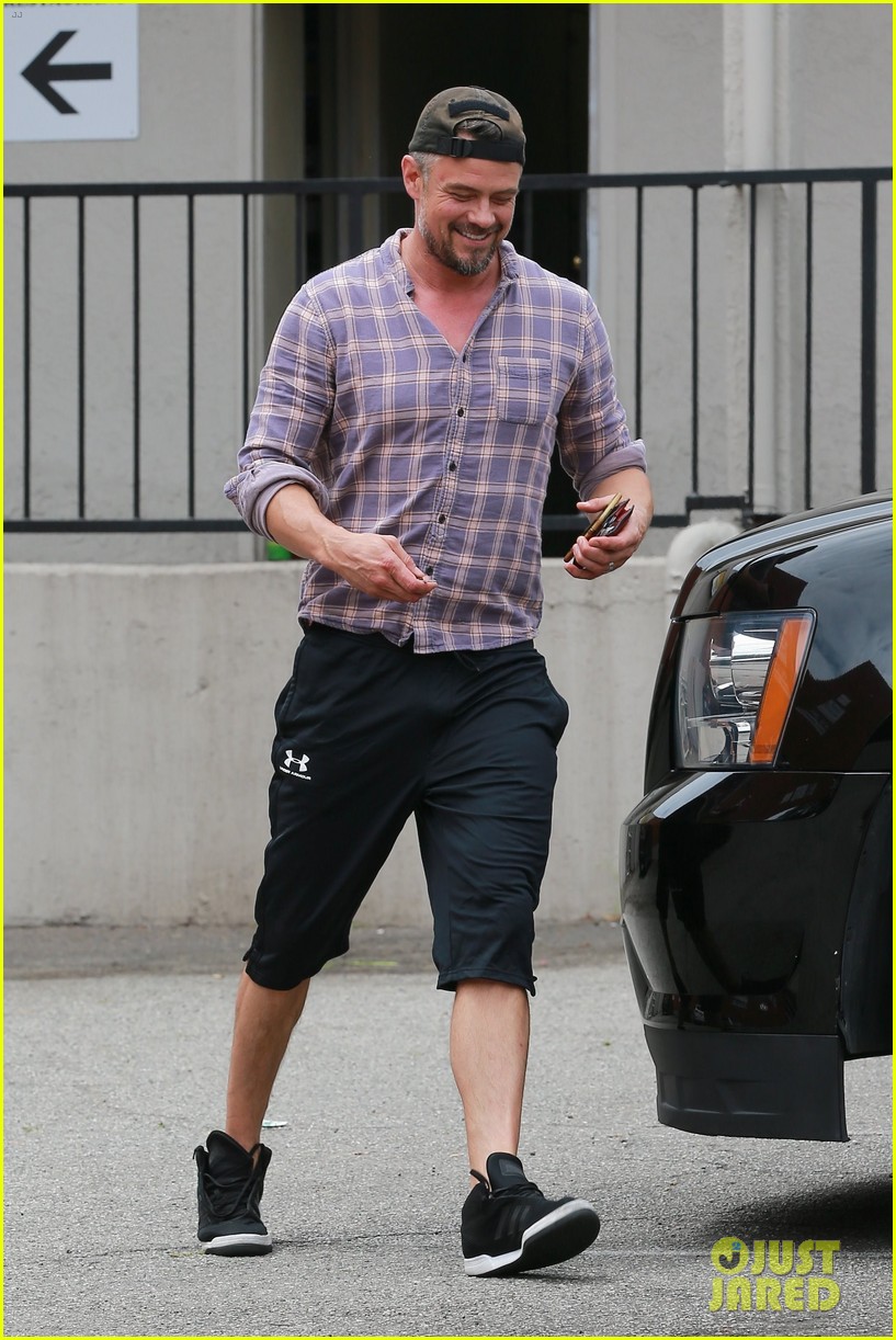 Josh Duhamel Shows Off His Buff Biceps After a Workout!: Photo 3906548 ...