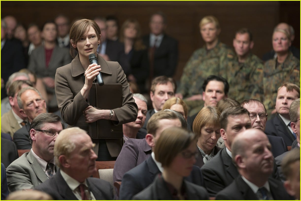 Brad Pitt's 'War Machine' Gets New Trailer Ahead of Netflix Debut ...