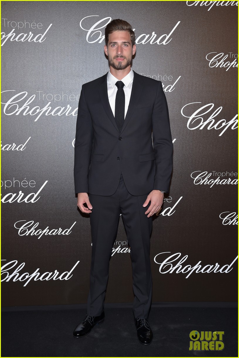 Charlize Theron Presents Anya Taylor-Joy With Chopard Rising Star ...