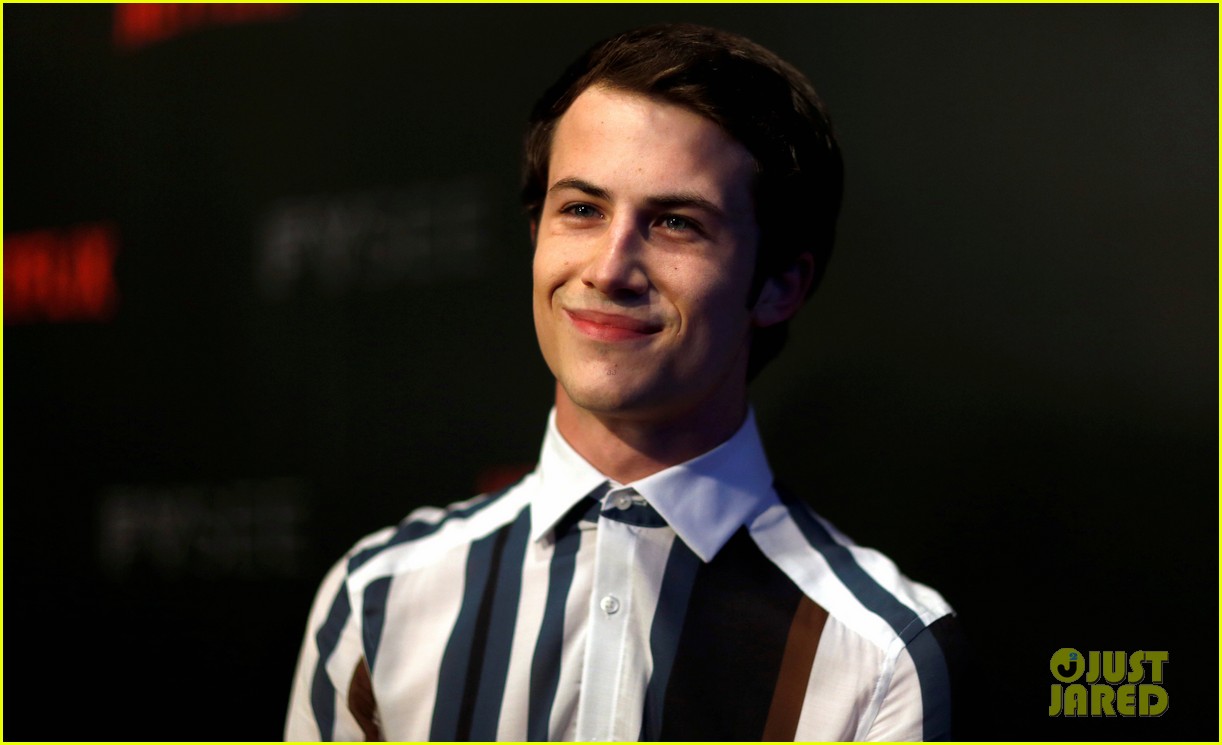 '13 Reasons Why' Stars Katherine Langford & Dylan Minnette Hit Netflix ...