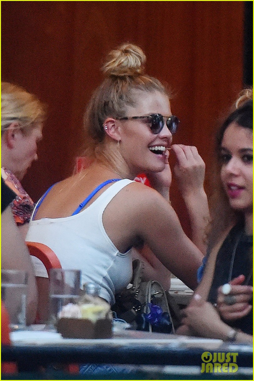 Nina Agdal Hangs with Mystery Guy After Split from Leo DiCaprio: Photo ...