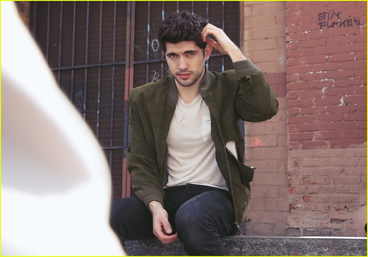 Carter Jenkins Shares 'Famous in Love' Season 2 Hopes Ahead of Tonight ...
