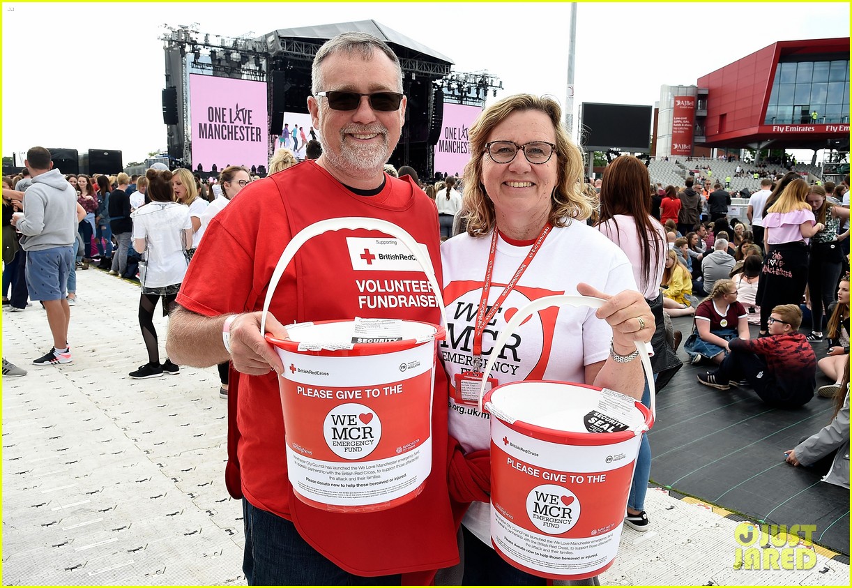 One Love Manchester Concert Draws Fans From Around the World (Photos ...