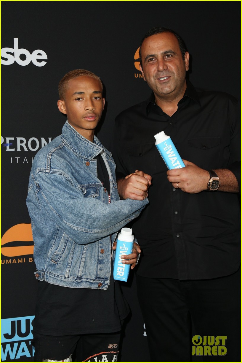 Jaden Smith Gets His Umami Burger On at Remodel Party!: Photo 3921888 ...