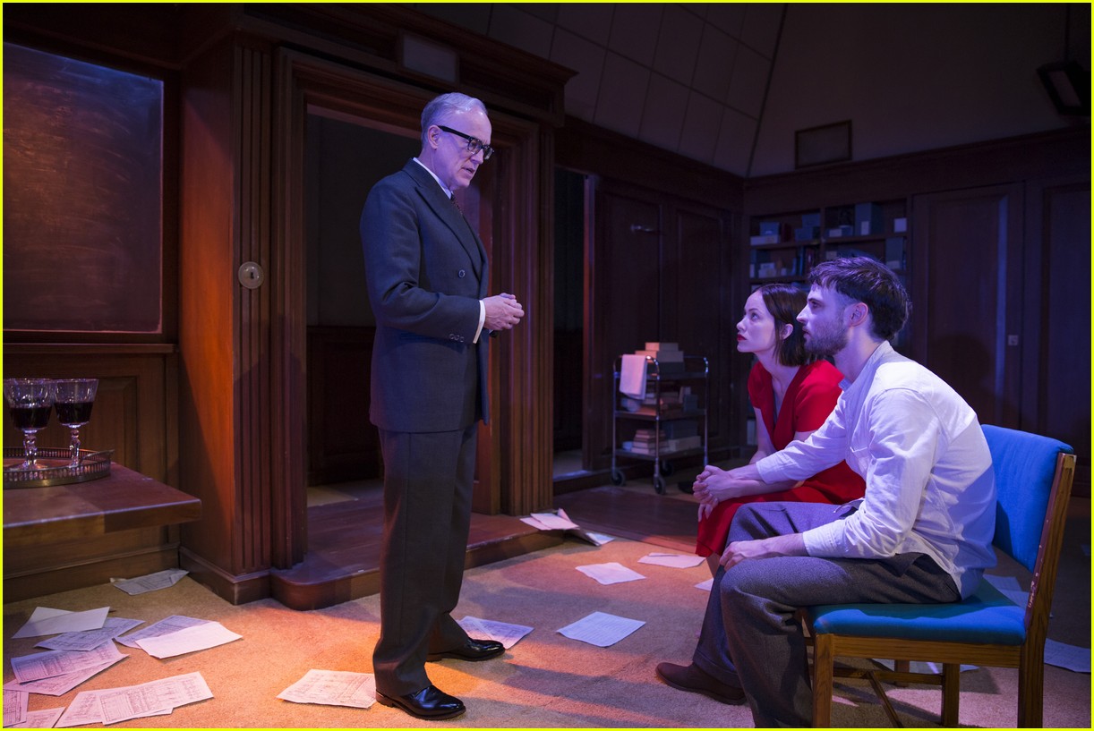 Olivia Wilde & Tom Sturridge Hold Hands in '1984' First Look!: Photo ...