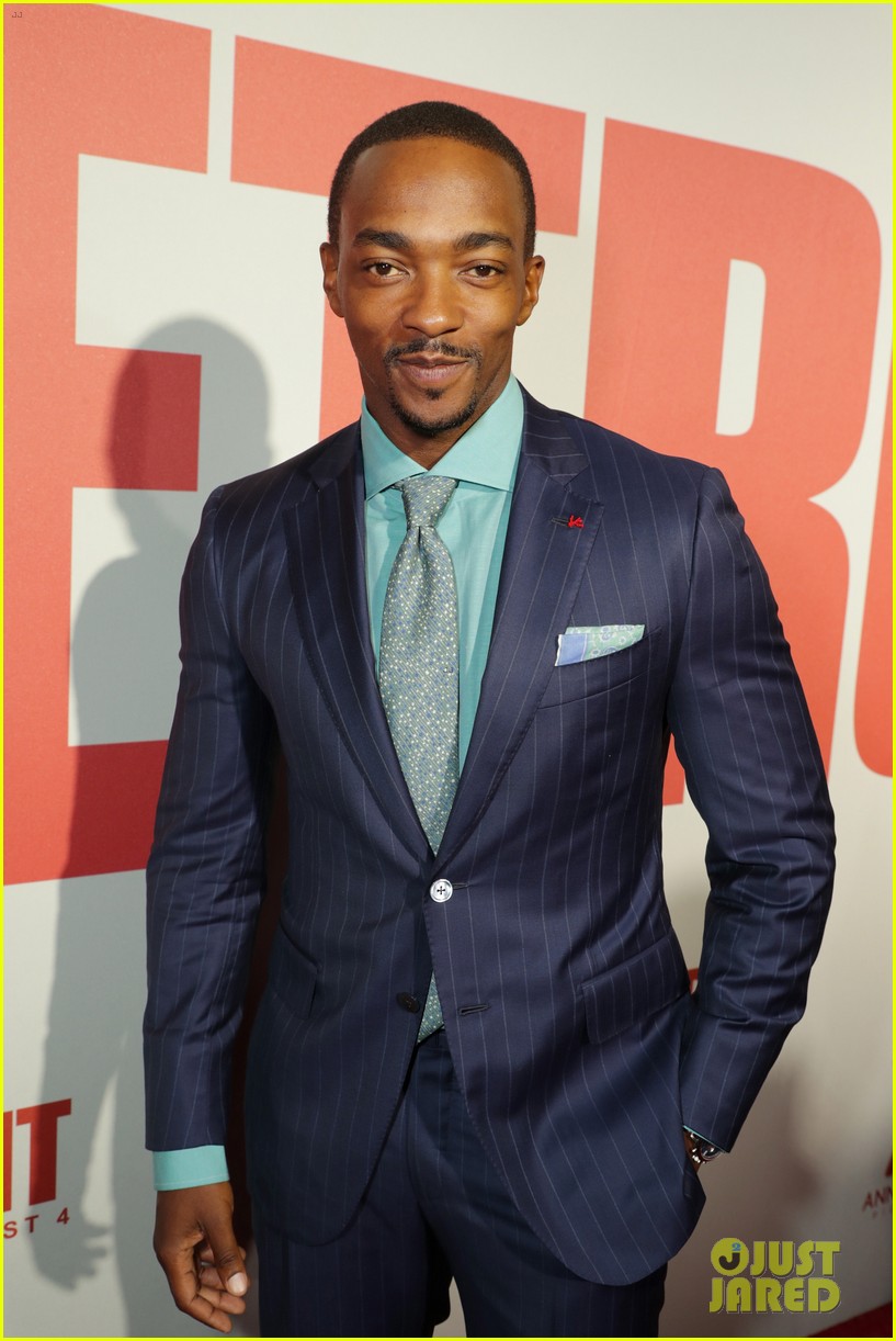 John Boyega & Anthony Mackie Suit Up for 'Detroit' Premiere: Photo ...