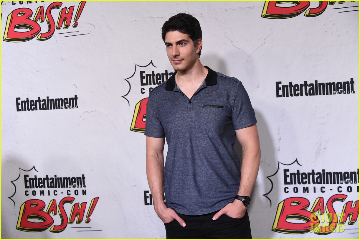 Phoebe Tonkin, KJ Apa, & CW Stars Step Out for EW's Comic-Con 2017 ...