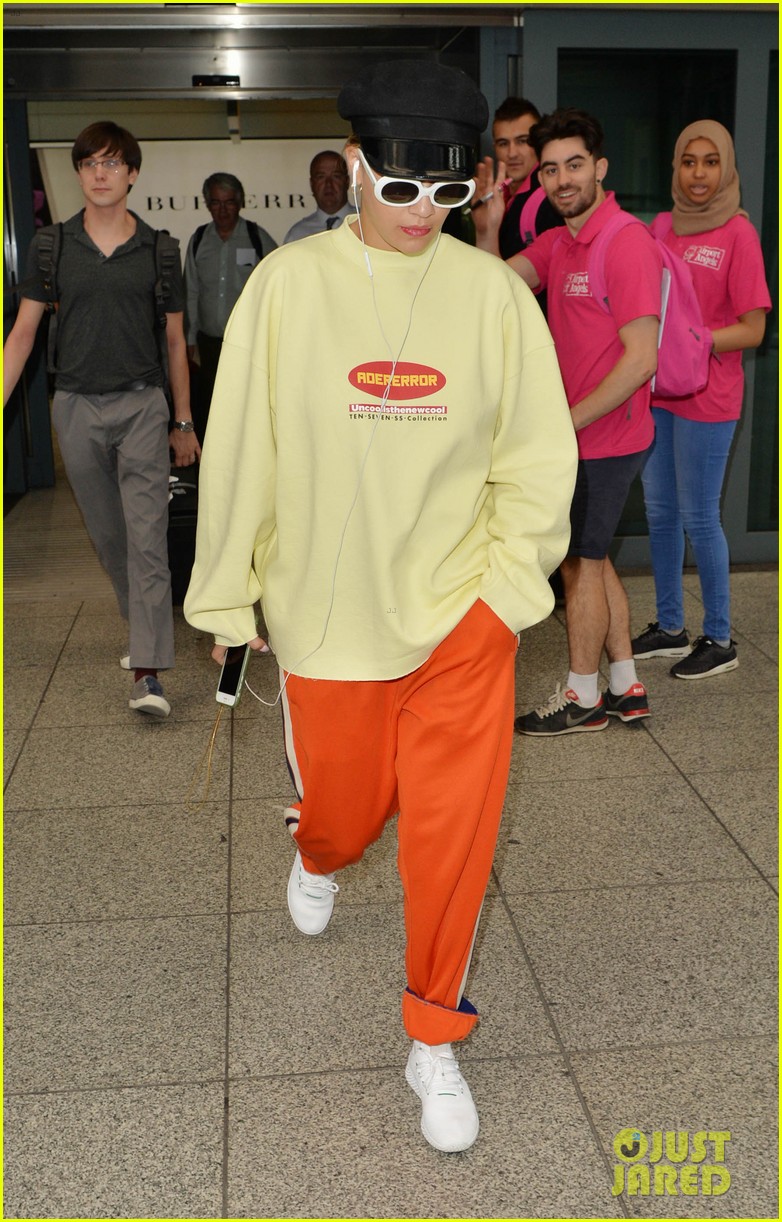 Photo: rita ora freaks out crowd name 05 | Photo 3925596 | Just Jared ...