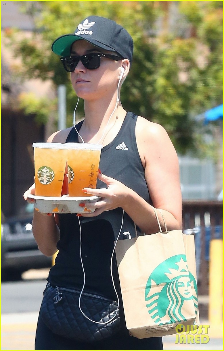 Katy Perry Goes on a Coffee Run in Studio City: Photo 3933081 | Katy ...