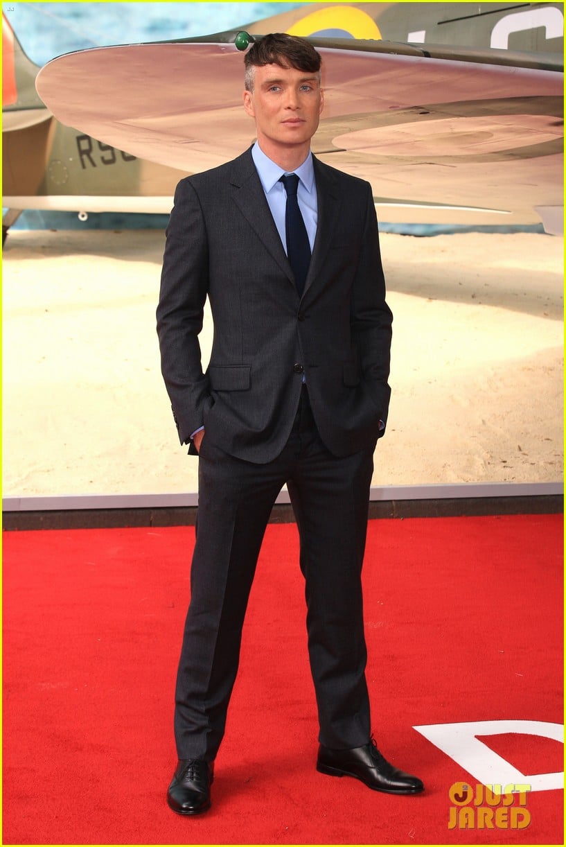 Harry Styles Joins Tom Hardy & 'Dunkirk' Cast at London World Premiere ...