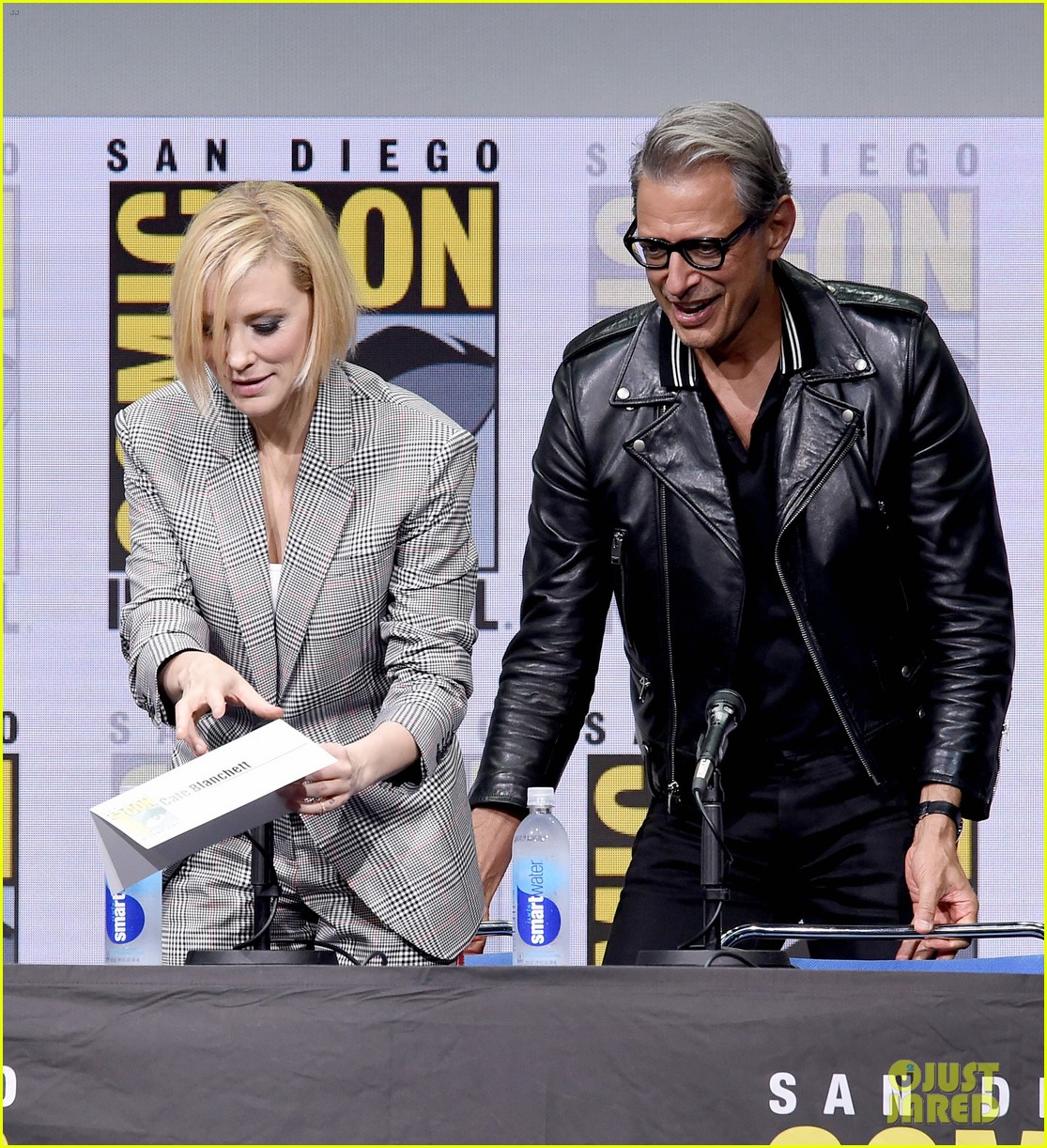 Chris Hemsworth, Tom Hiddleston, & 'Thor' Cast Step Out for Comic-Con ...